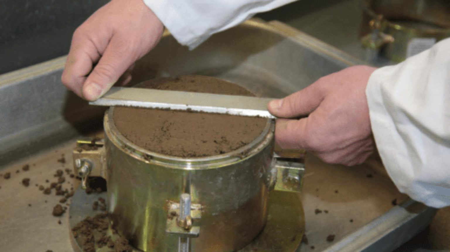 Essai Proctor : évaluer la compatibilité optimale du sol